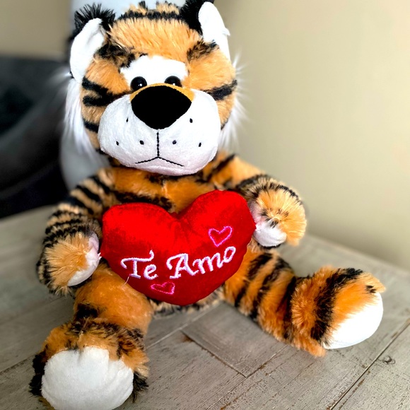 Dan Dee | Toys | Dan Dee Collectors Choice Te Amo Valentines Day Tiger ...